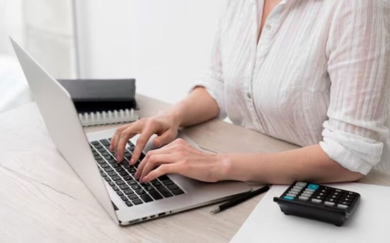 UniVía: Tu Puerta a la Banca Online con Unicaja • ElAutónomoDigital